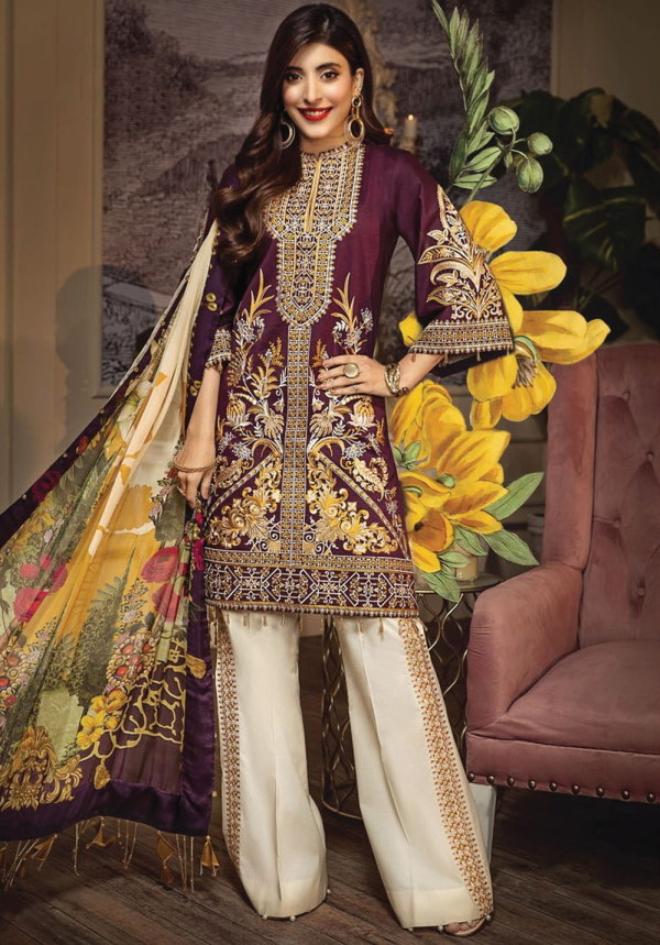 WHY PAKISTANI DRESSES ARE SO LOVED BY WOMEN