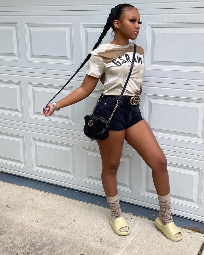 Yeezy Slide Outfit Ideas